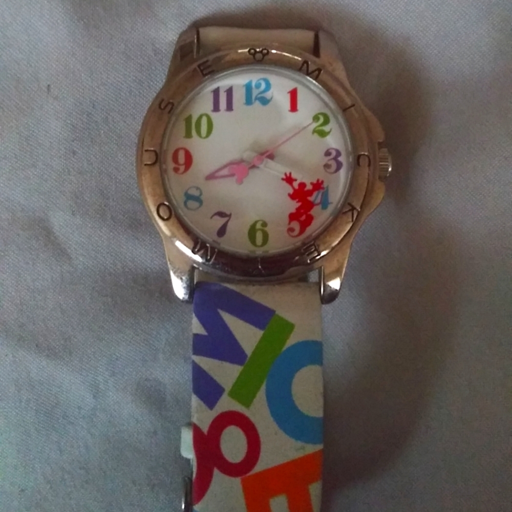 Original Authentic Disney Mickey Mouse Watch Timepiec… - Gem